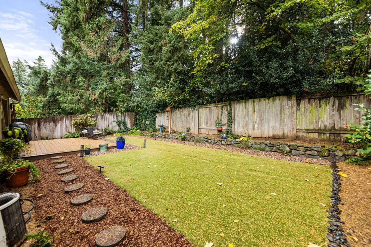 Deborah Blom - 8525 NE 14th Ln - Virtual Tour