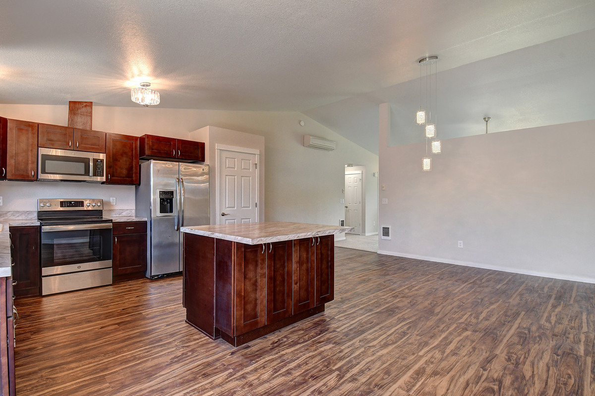 Dan Hames - 1608 NW 3rd St - Virtual Tour